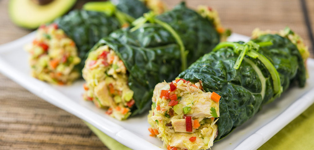 Wrap de col rizada con aguacate y atún - Artículos