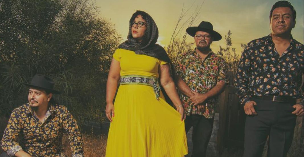Paren máquinas: La Santa Cecilia tiene nuevo disco - Artículos